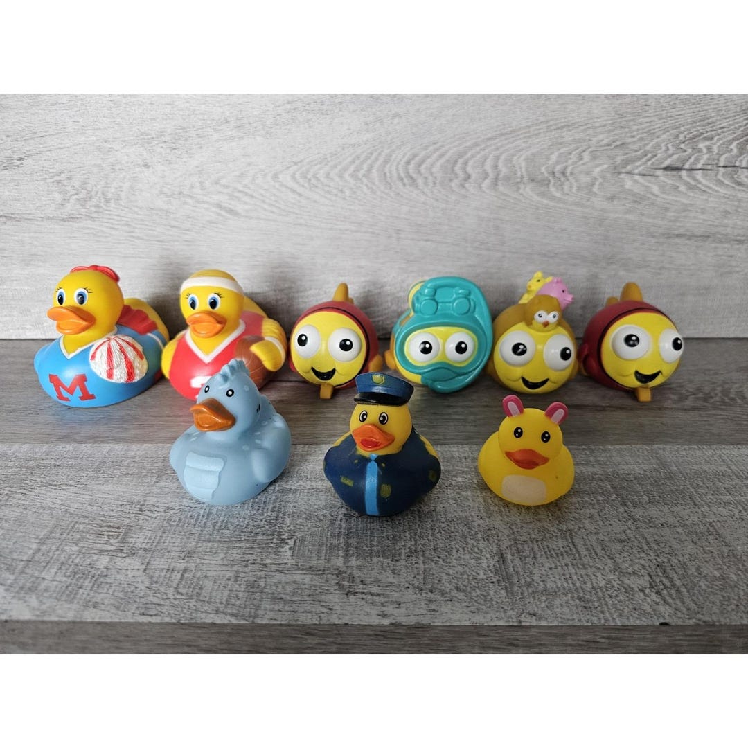 Rubber Ducks Lot of 9 Mix Sizes Styles Sports Police Fish Beach Easter ...