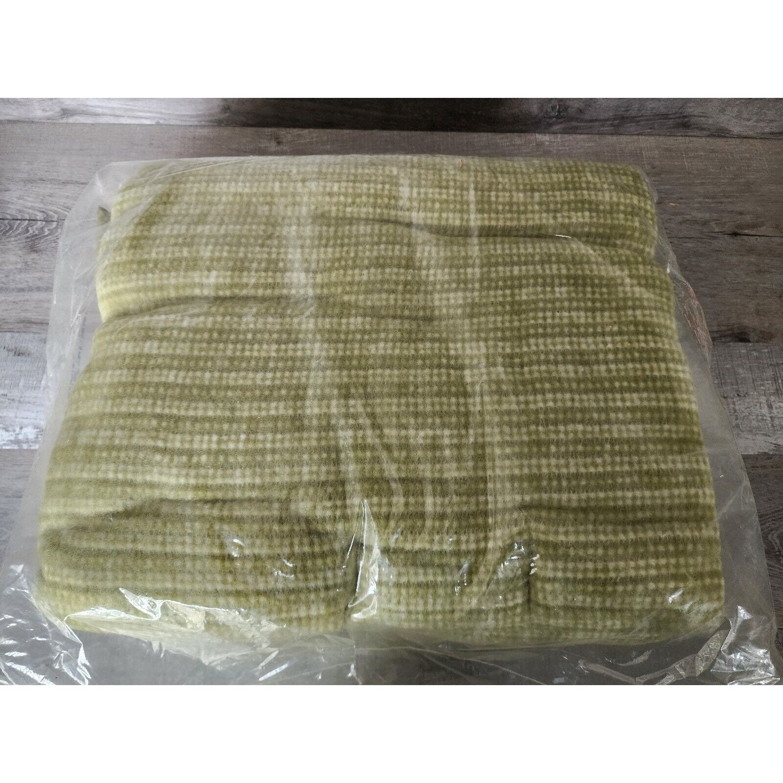 Vintage Thermal Beacon Blanket Package Green Twin Full Woven Polyester ...