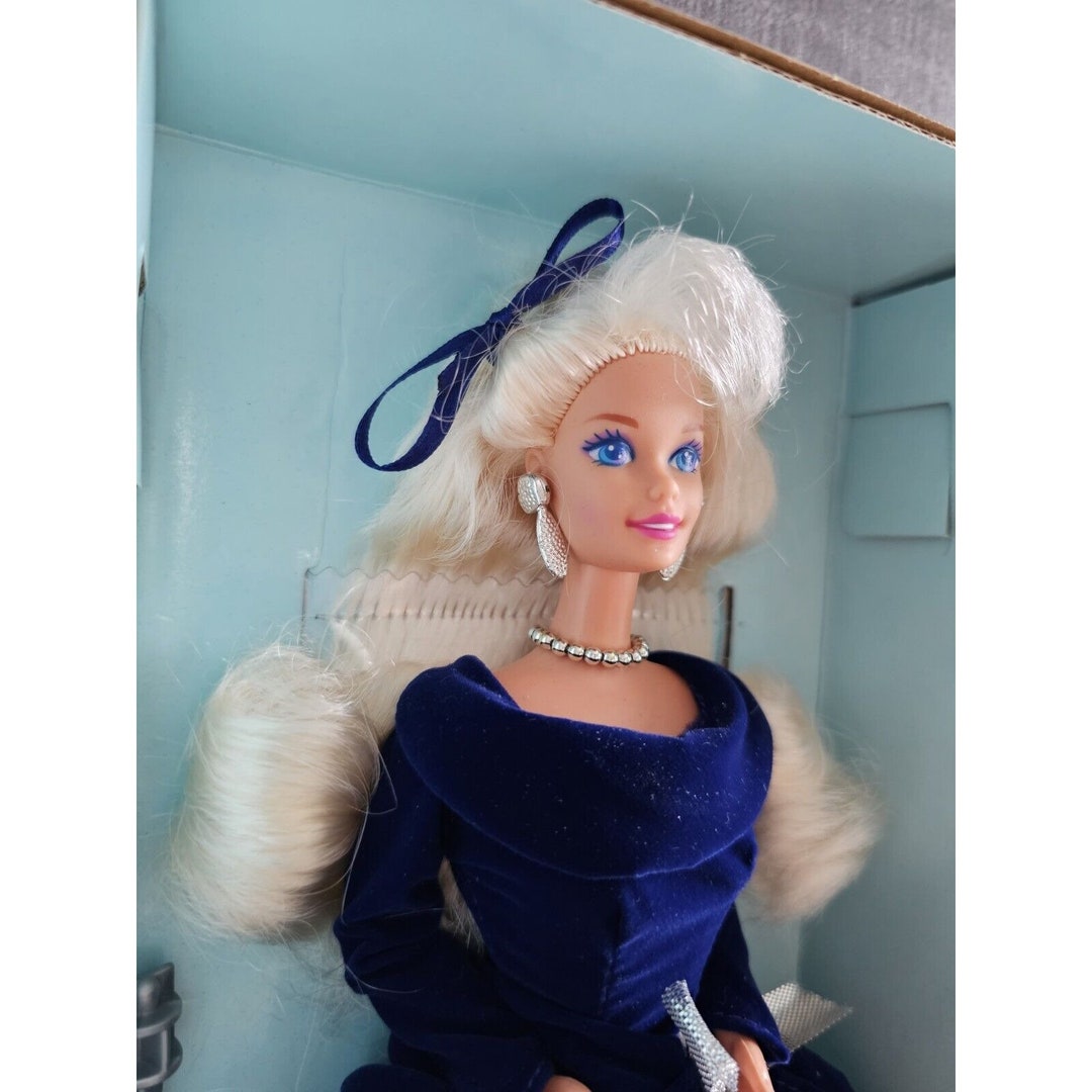 Vintage Avon Exclusive Winter Velvet Barbie Doll 1995 Mattel 15571 New ...