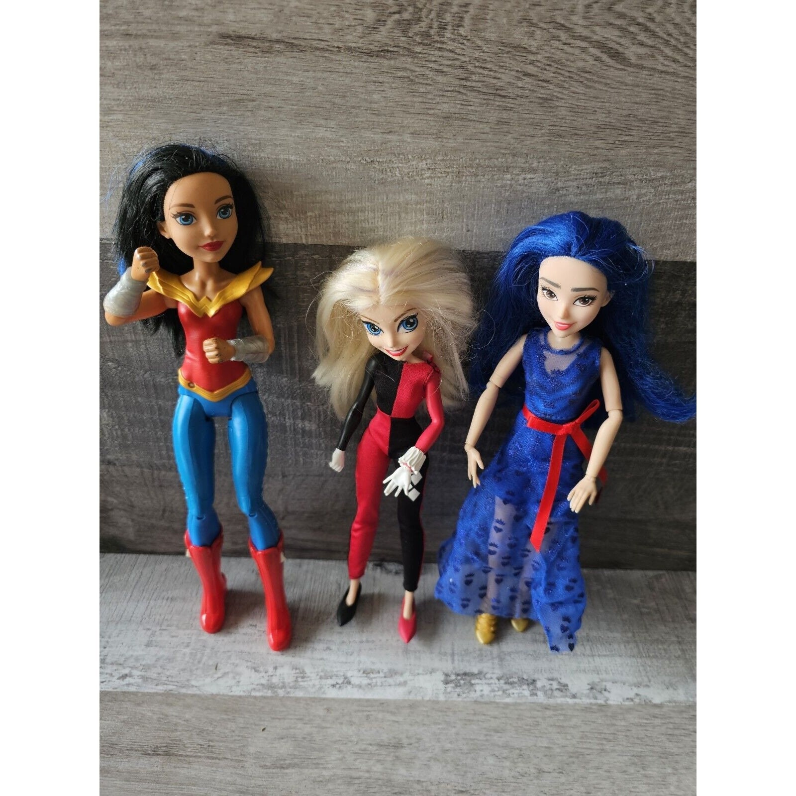 Disney Descendants Evie Doll Royal Wedding Dress Harley Quinn Wonder ...