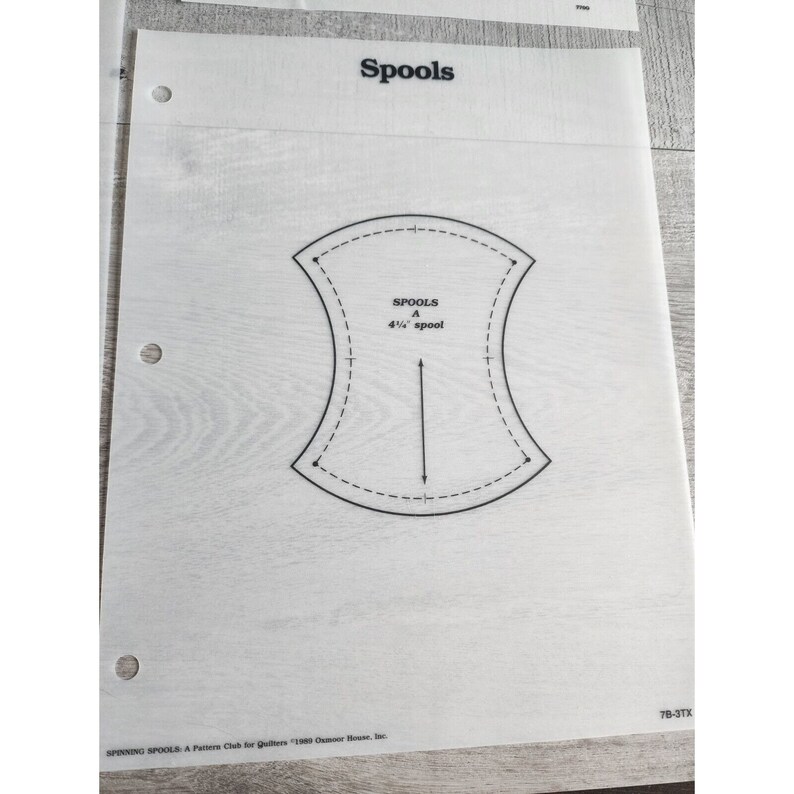 Georgia Bonesteel's Spinning Spools Template Storage Bag + 9 Quilt ...