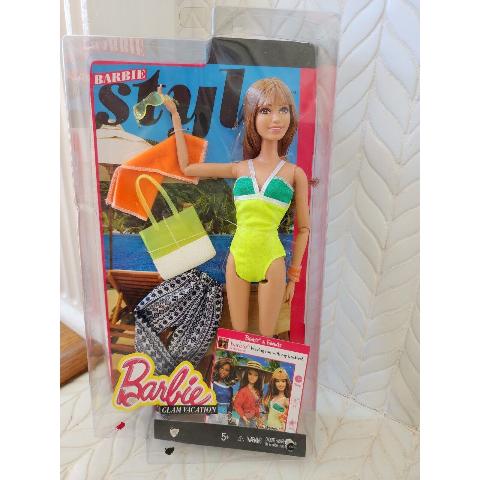 CFN07 Rare Barbie STYLE Jointed Arms Brown Eyes SUMMER Glam Vacation ...