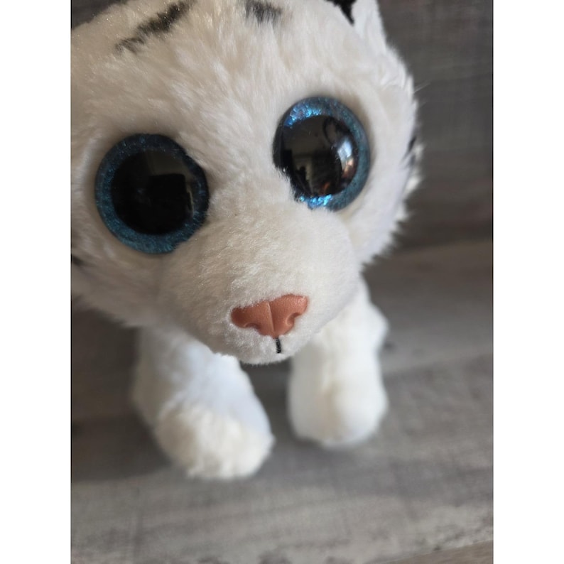 TY Classic Plush - TUNDRA the White Tiger (9" Medium) Stuffed Animal ...