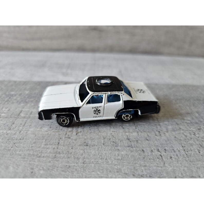 1972 AMC Matador Matchbox Diecast Summer Sheriff Car 8583-4 Hong Kong ...