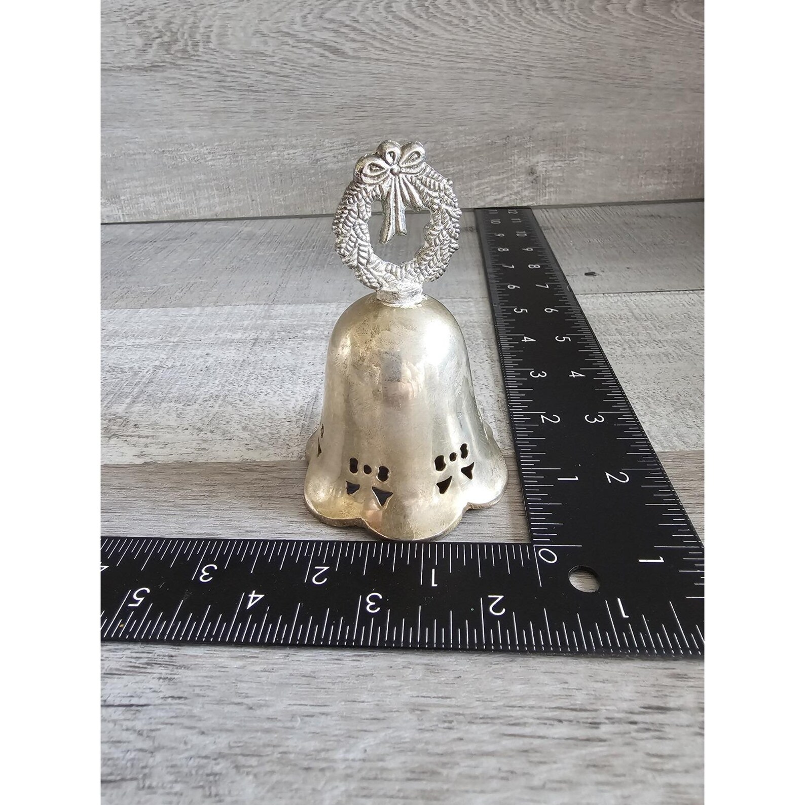 International Silver Co. Silverplated HAND BELL Christmas 1997 Vintage ...