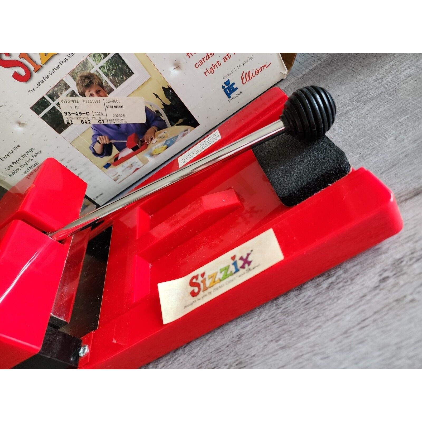 Sizzix Original Red Personal Die-cutter Press Machine 38-0605 Provo ...