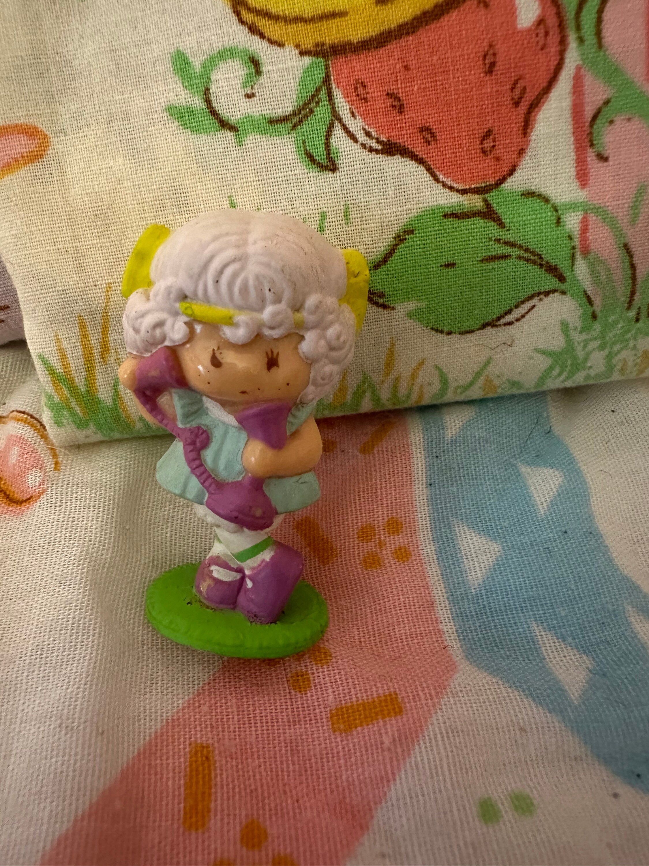 Strawberry Shortcake Angel Cake on Phone Mini - Etsy