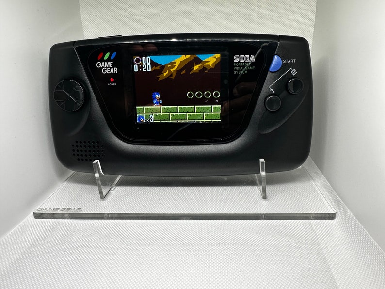 Sega Game Gear + New Capacitors + New Shell + New LCD Screen (bennvenn ...