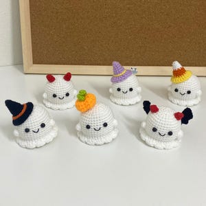 Crochet Ghost Keychain, Cute Halloween Ghost, Little Ghost Amigurumi ...