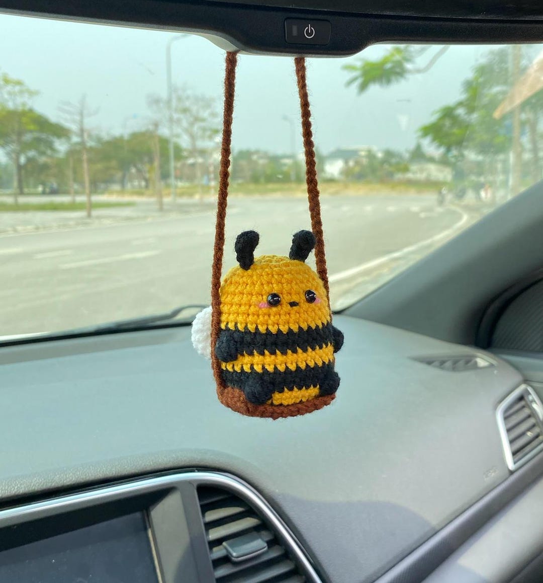 Cute Swinging Bee Car Mirror Hanging Accessories, Crochet Bee Ornaments ...