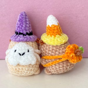 Crochet Capybara Themed Halloween Fall Keychain, Amigurumi Capybara ...