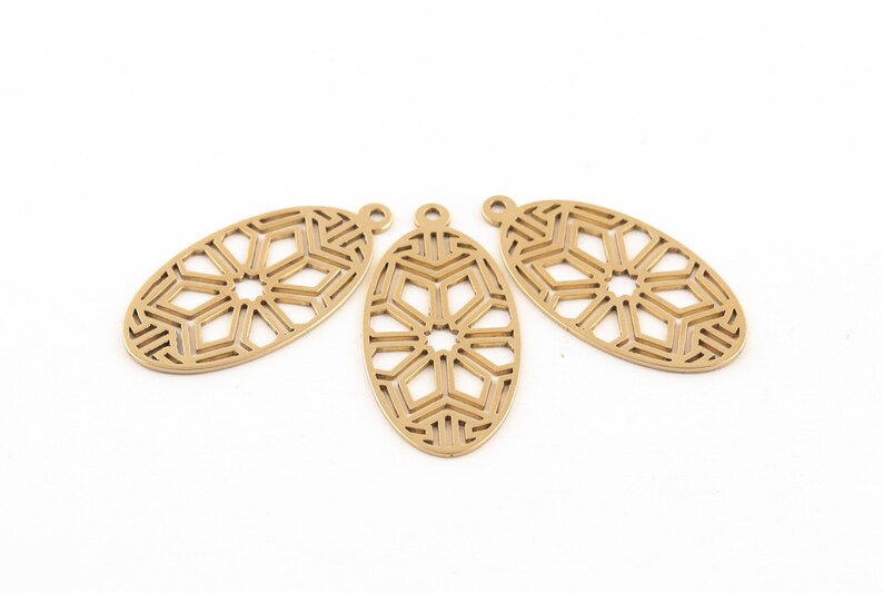 4 Pcs Raw Brass Laser Cut Daisy Charms Oval Floral Pendant - Etsy
