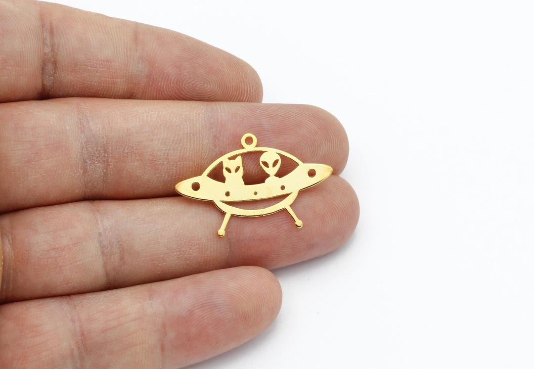 24k Gold Plated UFO Alien Charm, Spaceship Pendant, UFO Alien Pendant ...