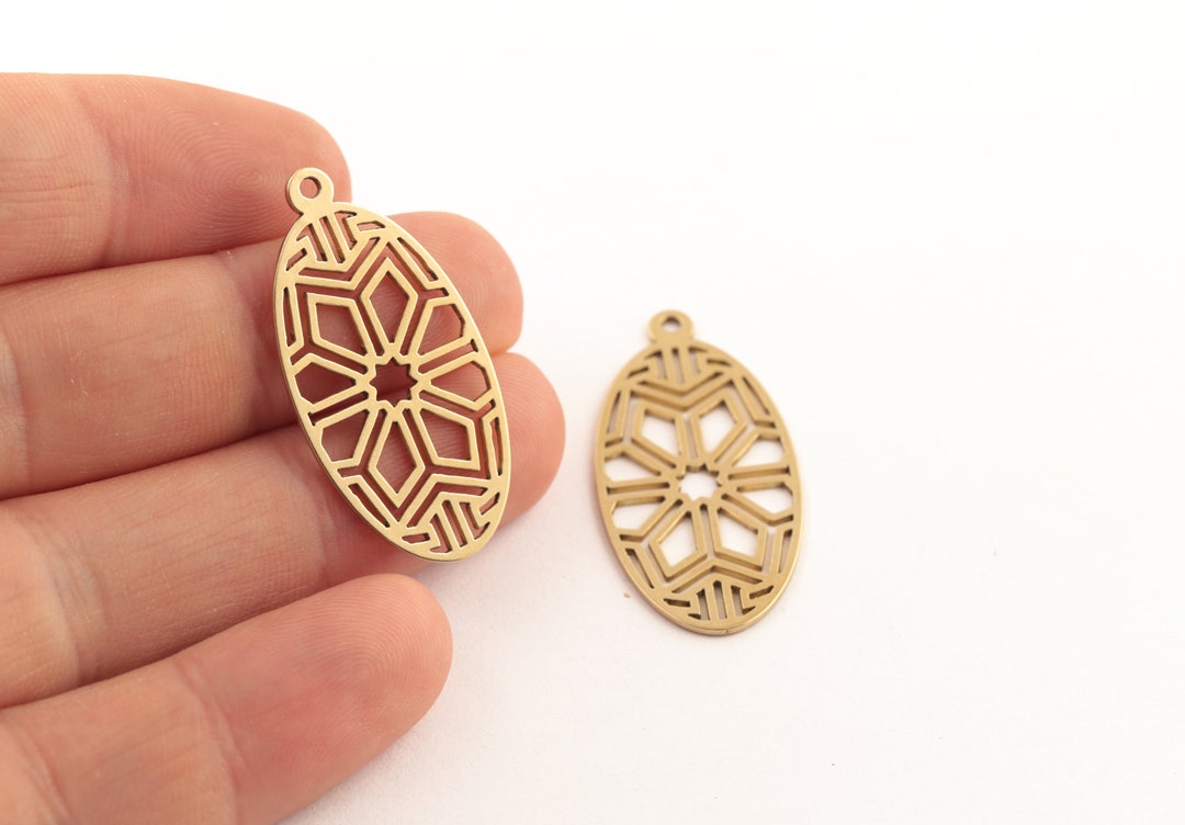 4 Pcs Raw Brass Laser Cut Daisy Charms, Oval Floral Pendant, Flower ...