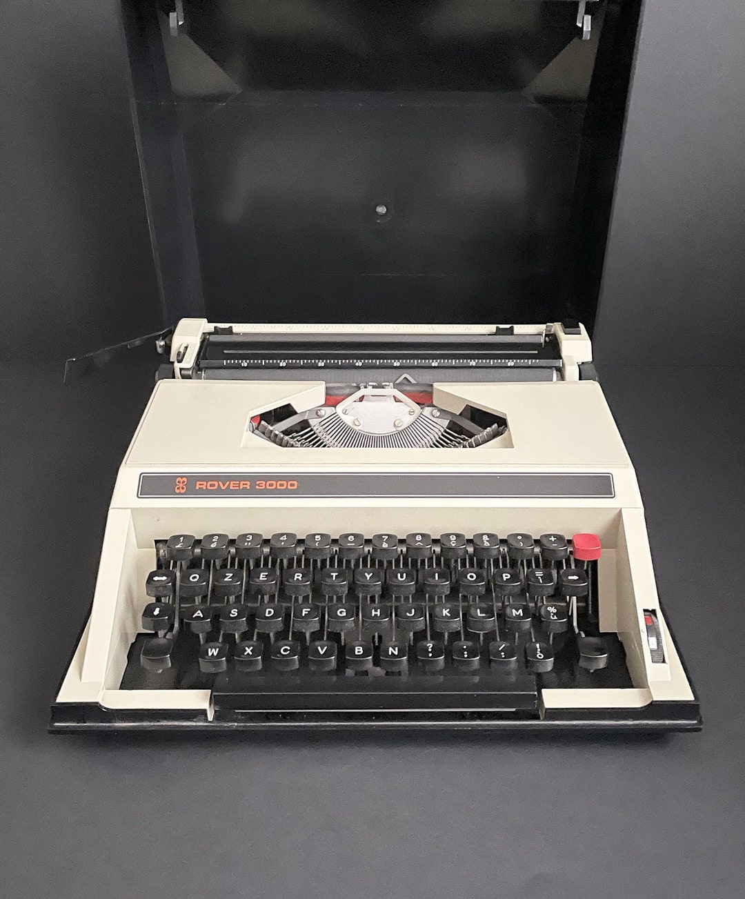 Olivetti Rover 3000 1970s With Case / Manual Typewriter / Writers of ...