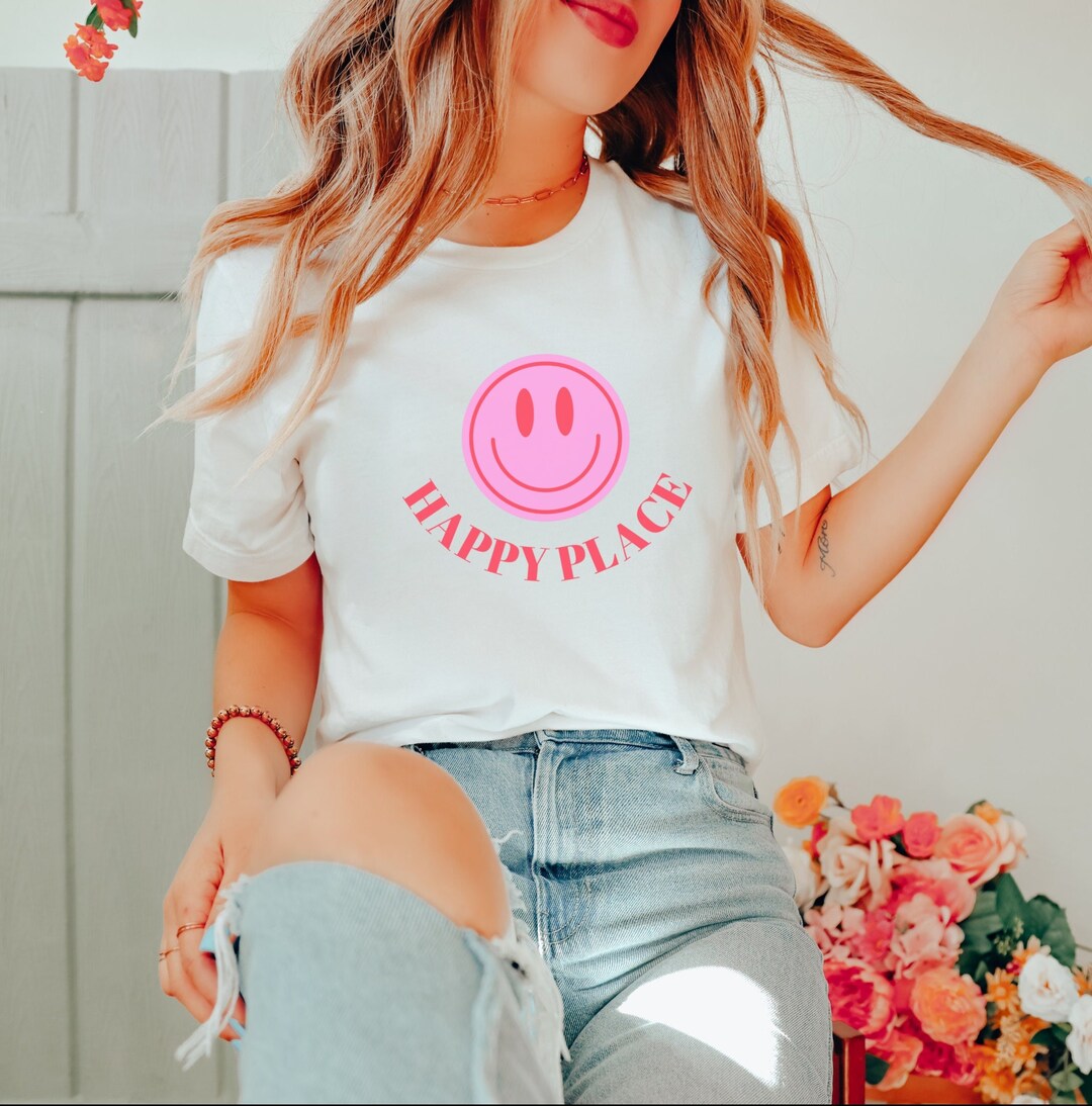 Retro Vintage 70s Pink Smiley Face T-shirt Gift for Her Shirt Happy ...
