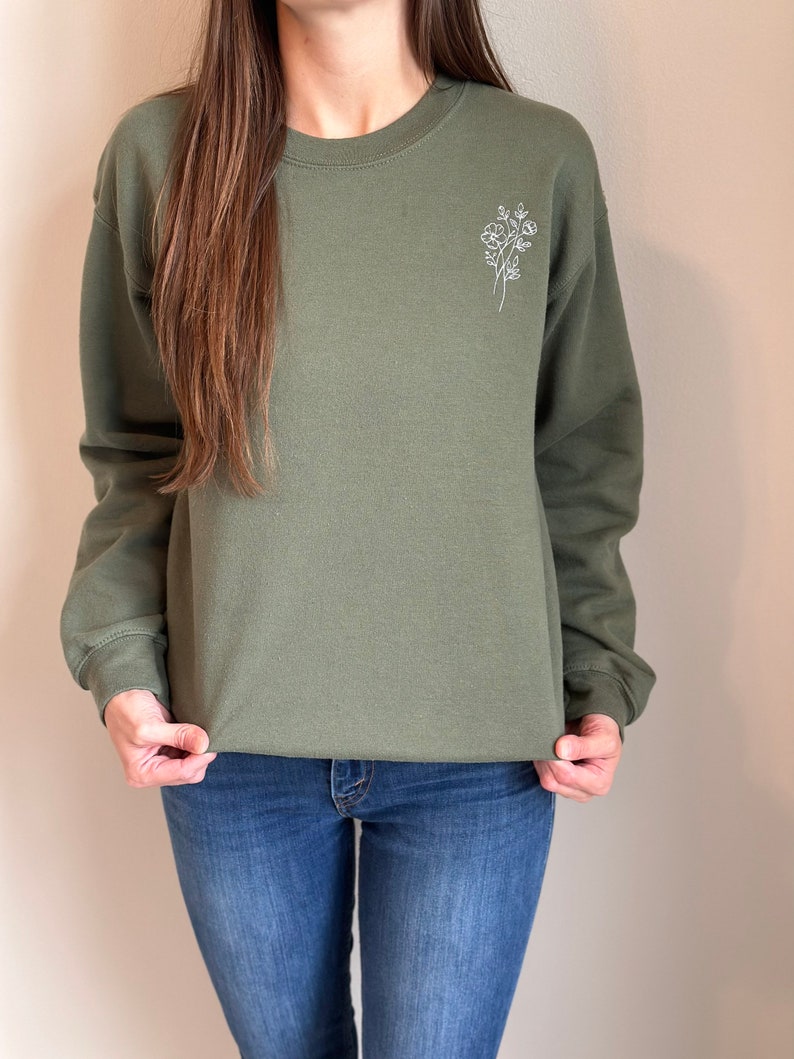 Embroidered Floral Sweatshirt || Floral Crewneck || Floral Sweatshirt ...