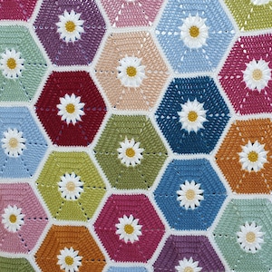 Hexadaisy Crochet Blanket Pattern by Meema Makes ®, Crochet Daisy ...