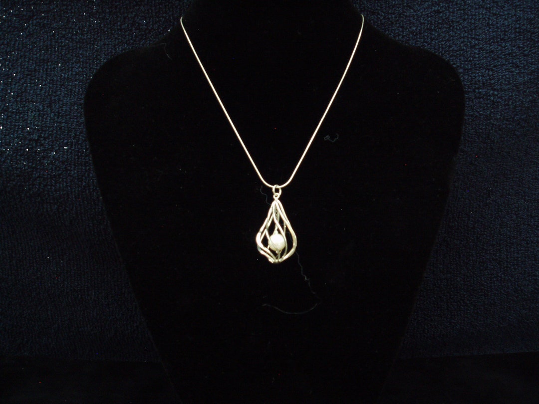 Handmade Marble Necklace, Marble Charm Necklace, Elegant Marble Jewelry ...