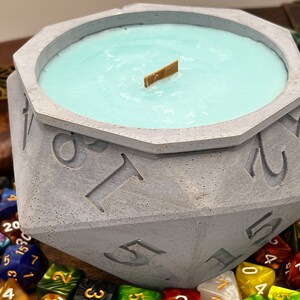14oz Dnd D20 Candle Scented, Dungeons and Dragons, Roleplay Dice, Gift ...