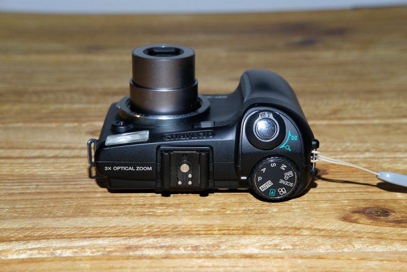 Olympus SP-350 8MP Retro Y2K Compact Digicam 2005 Vintage CCD Point and ...