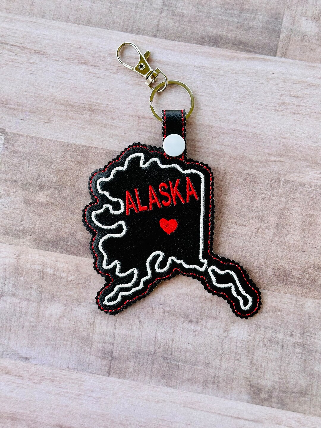 Alaska State Keychain: Show Your Love for the Last Frontier ...