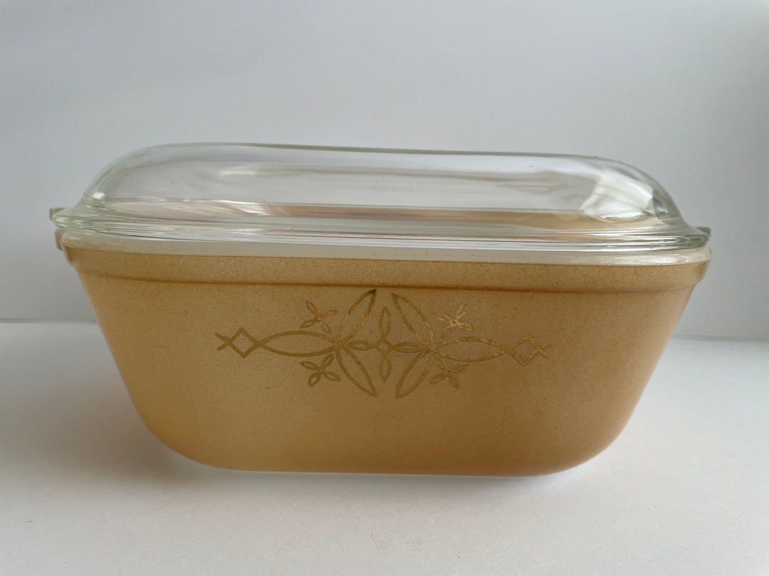 Vintage Agee Pyrex Golden Vector (kissing Frogs), Square Oven Dish in ...