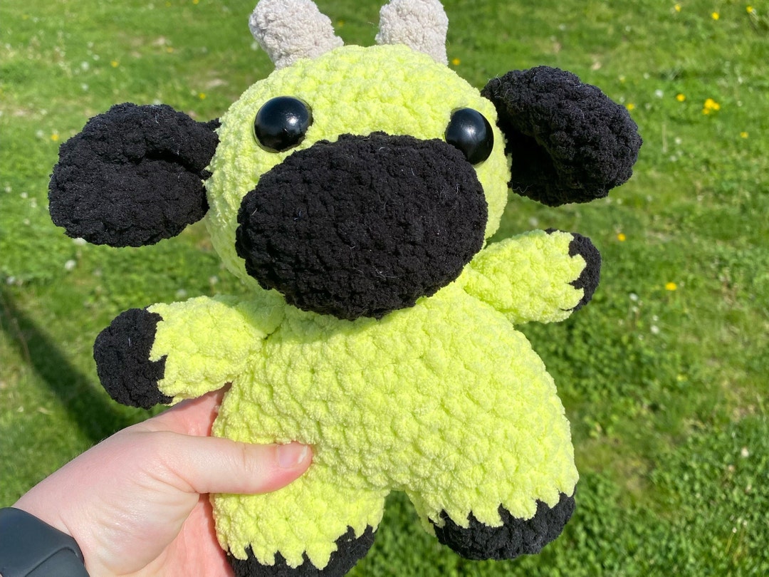 Crochet Green Cow Plushie, Lime Green Cow Plush, Cow Amigurumi, Toy Cow ...