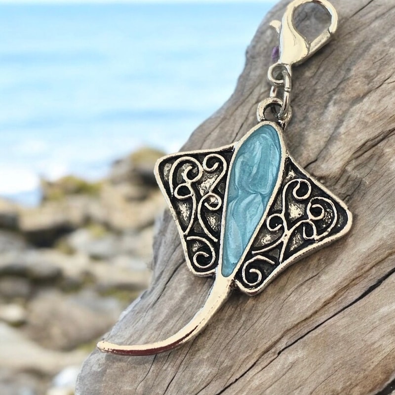 Stingray Charm - Etsy