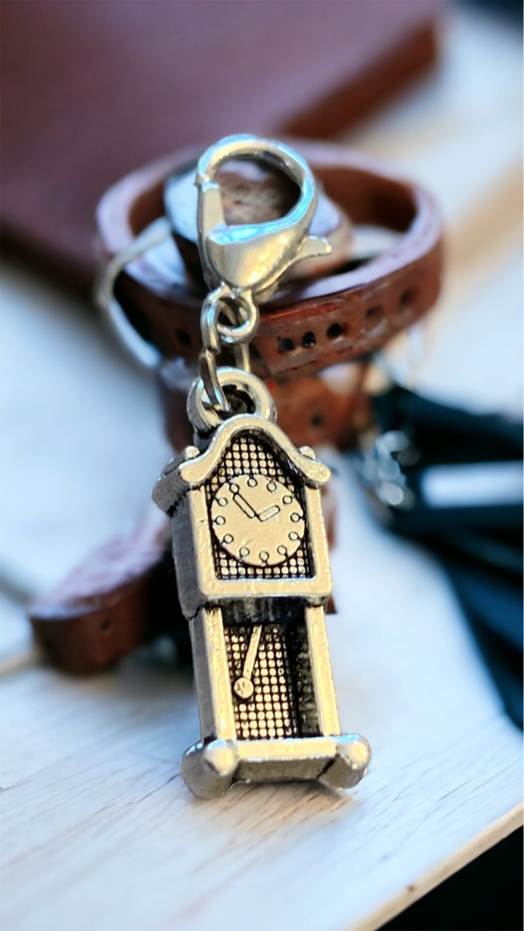 GRANDFATHER ANTIQUE CLOCK Clip-on Charm for Stitch Marker, Purse ...