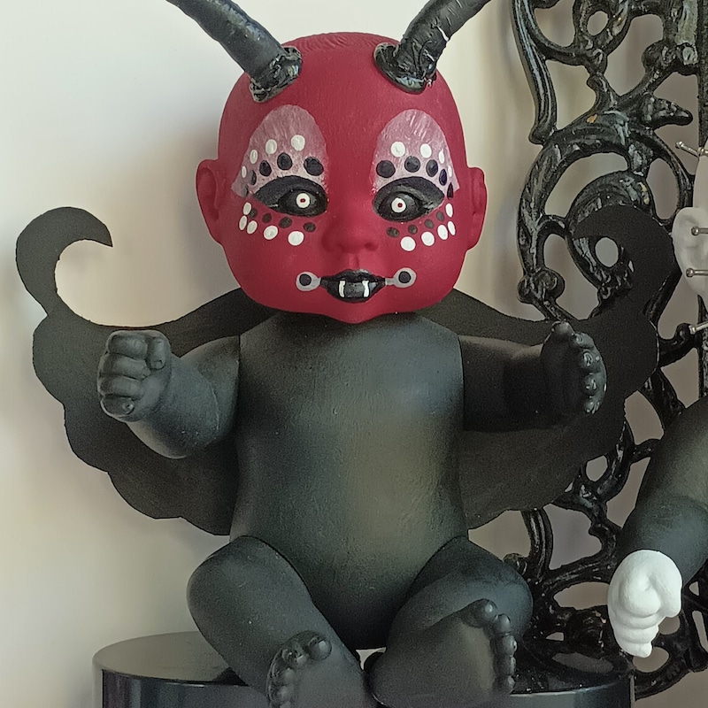 Horror Creepy Dolls - Etsy