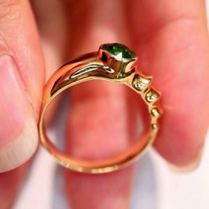 Handmade 18k Gold Tsavorite Ring: Chunky Art Deco Green Garnet - Etsy