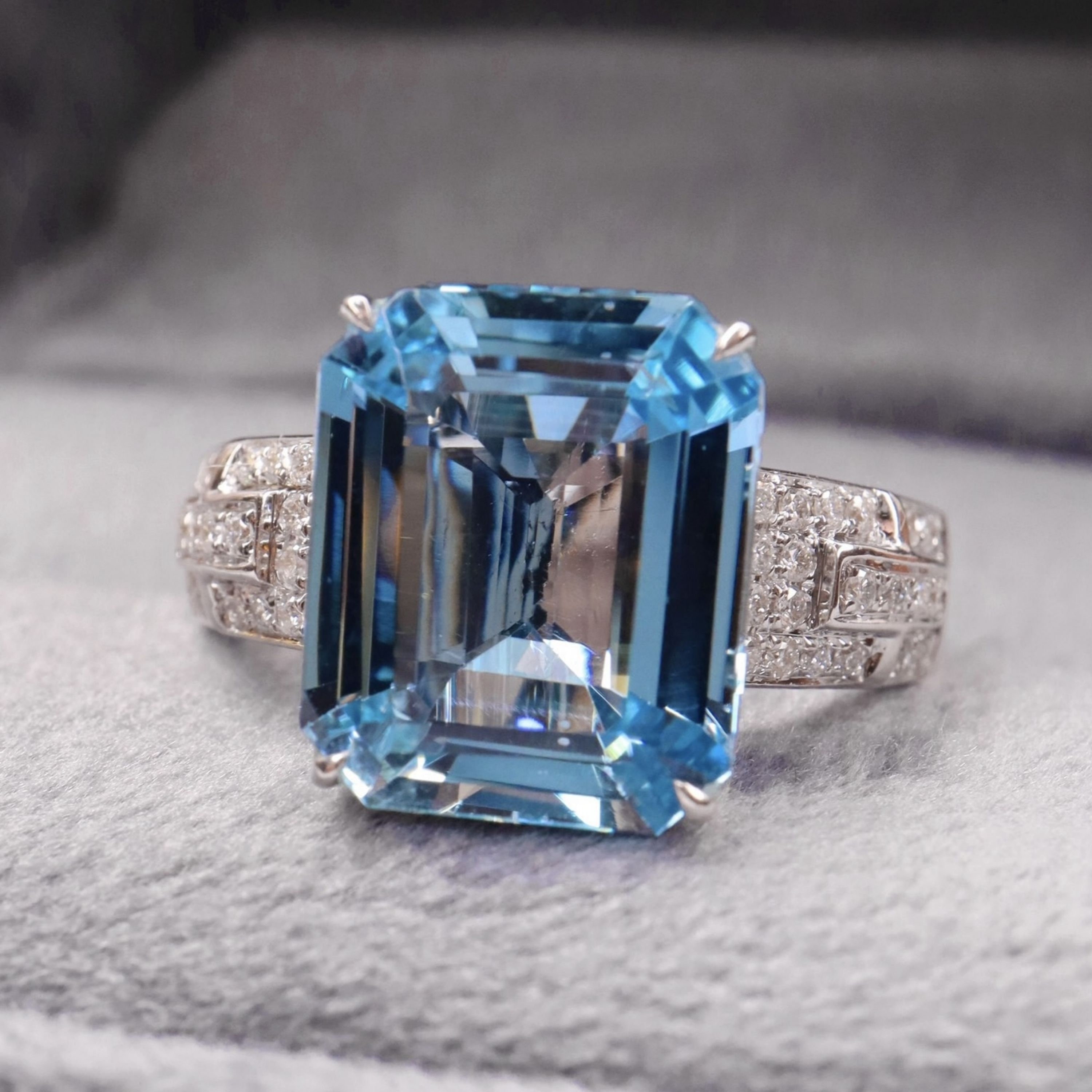 Genuine Aquamarine Wedding Ring 18k White Gold/huge Aquamarine ...