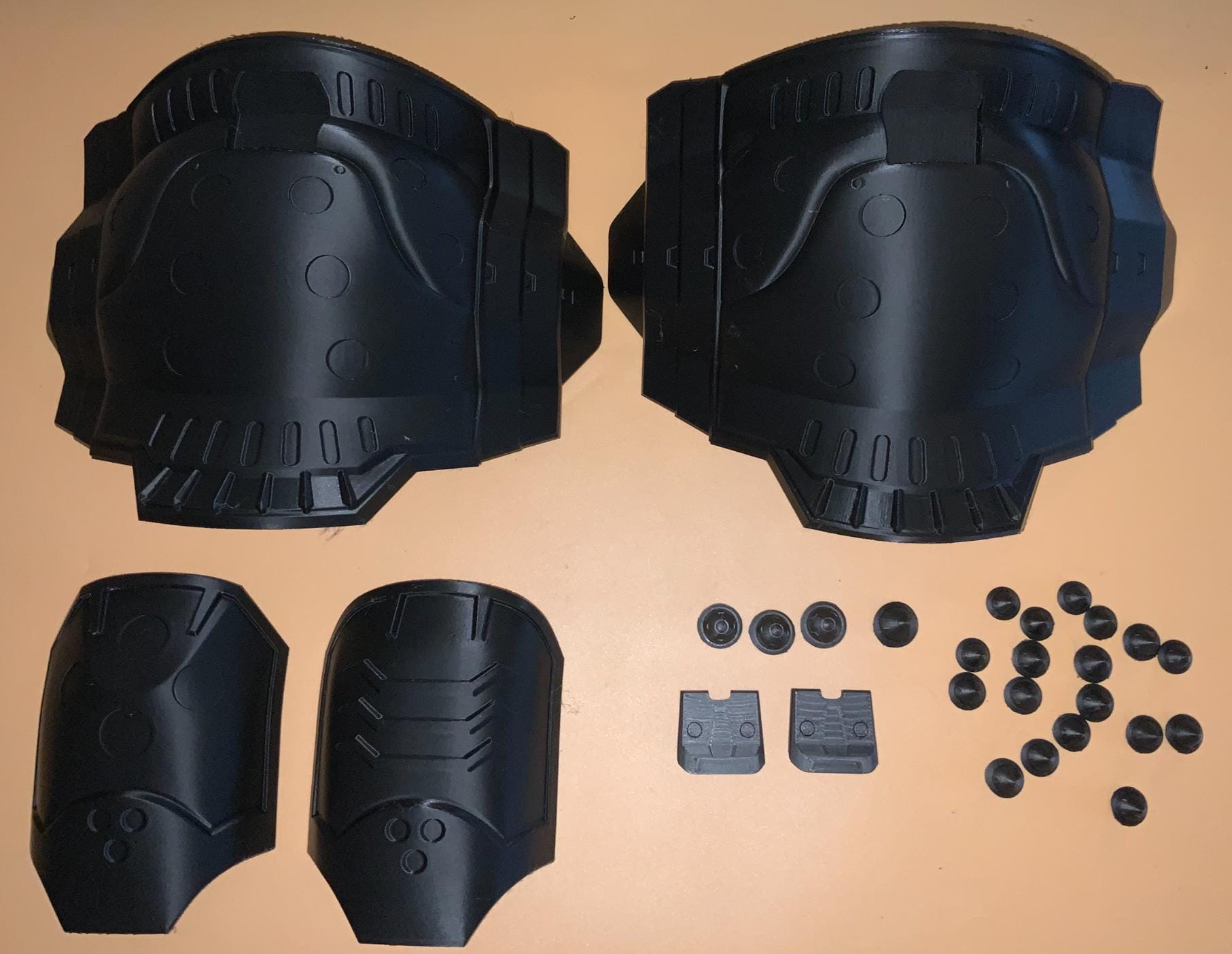 Dark Ages Doom Slayer Armor! Gauntlets, Shoulders and Elbows! Physical ...