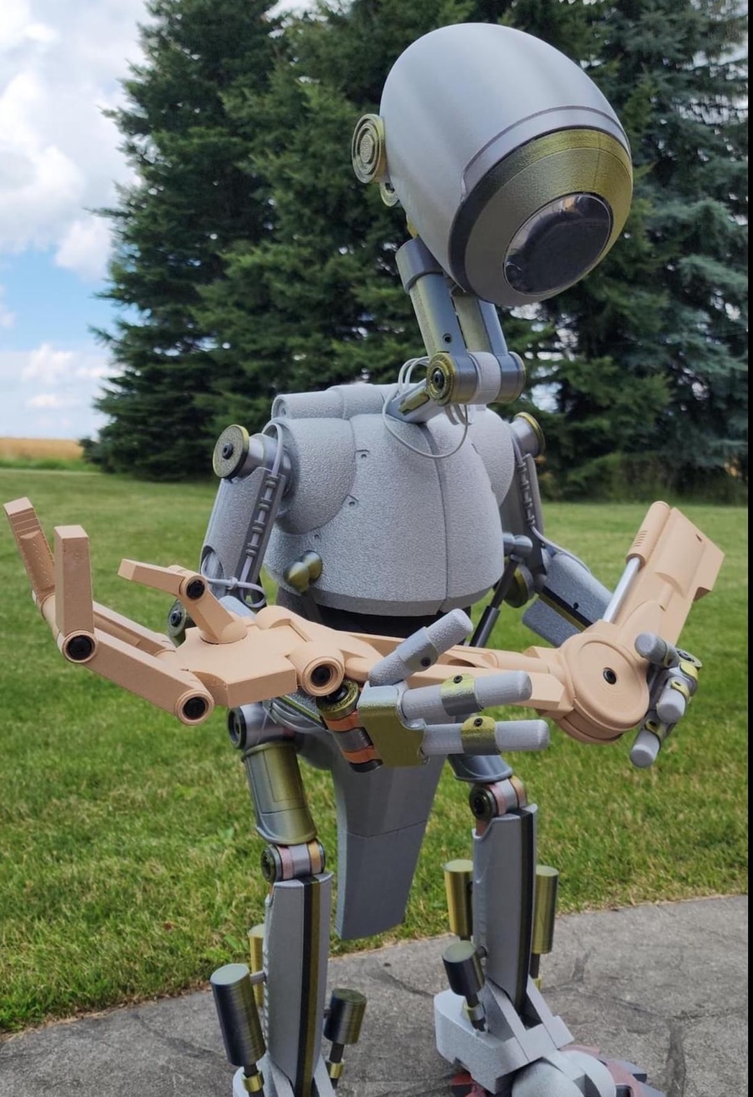 Life-size Worker Droid! About 3 Feet Tall! DIY Model Kit! - Etsy