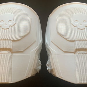 Helldivers 2 B-01 Tactical Armour! Forearm, Shoulder, and Wrist Armor ...