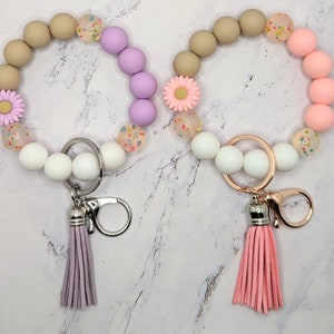 Floral and Confetti Silicone Bead Wristlet Keychain, Stretchy Silicone ...