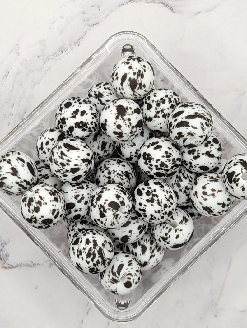 15mm Cow Print Beads: 5 Color Options, Speckled and Spotted - Etsy