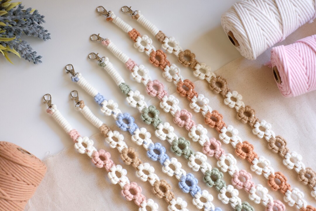 Adjustable Two Colors Flower Macrame Lanyard Handmade Phone Accessories ...