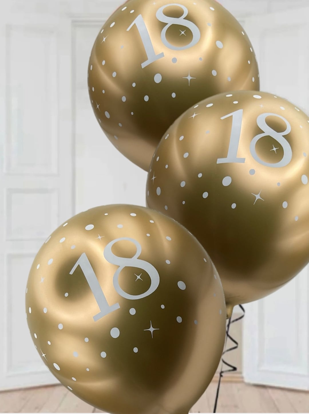18th Birthday Gold and White Latex Party Balloons X 6. Age 18 Party ...