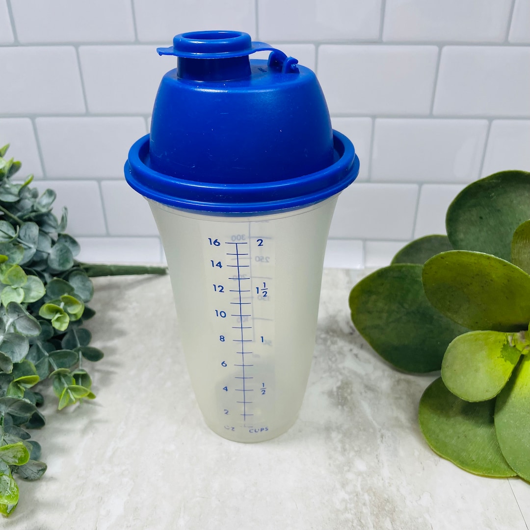 Vintage Tupperware 16 Oz Quick Shake Shaker Blender Cup 844 - Etsy