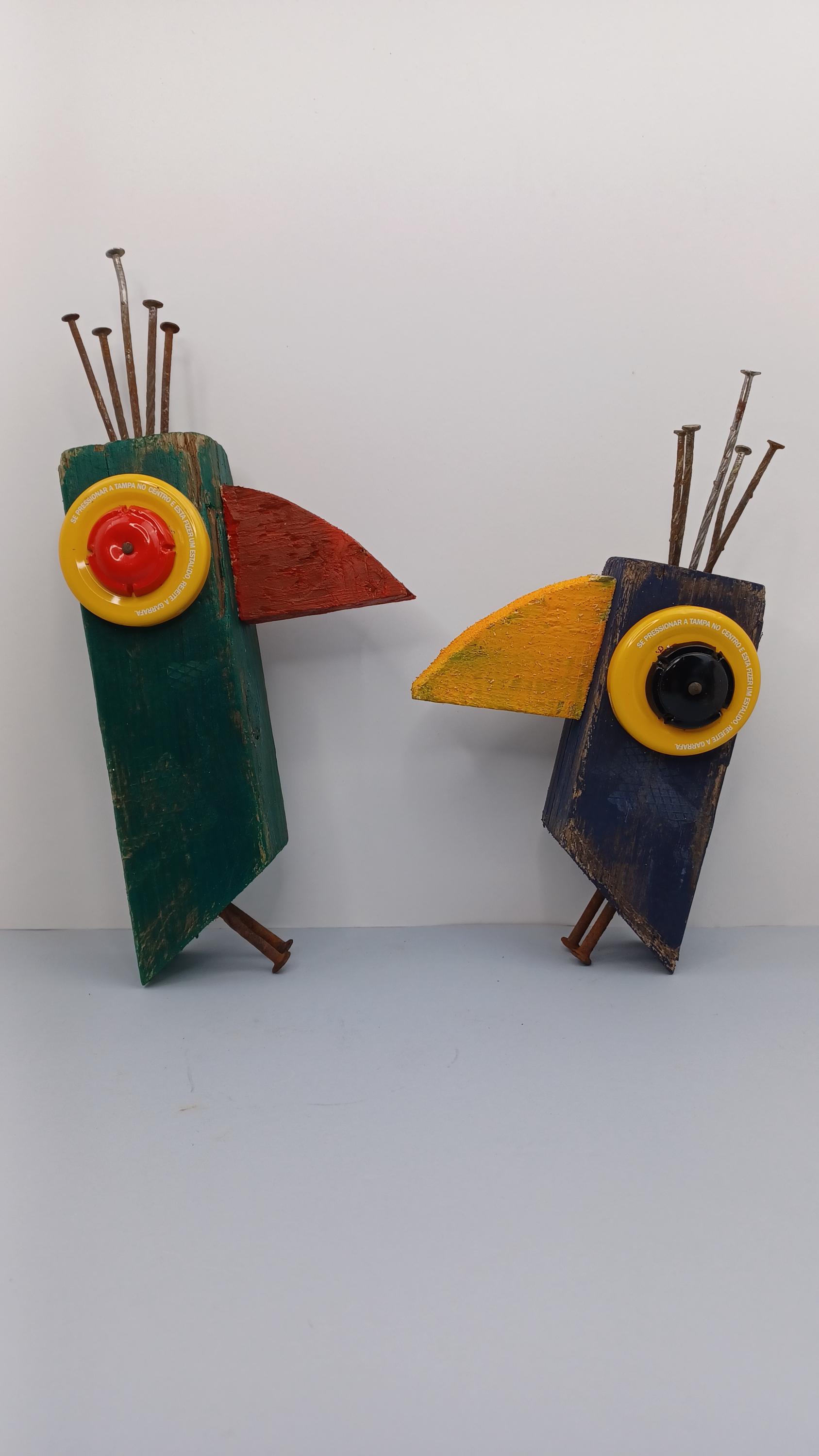 Decorative Wooden Birds Sculpture Gift for Bird Lovers – Recycled Metal ...