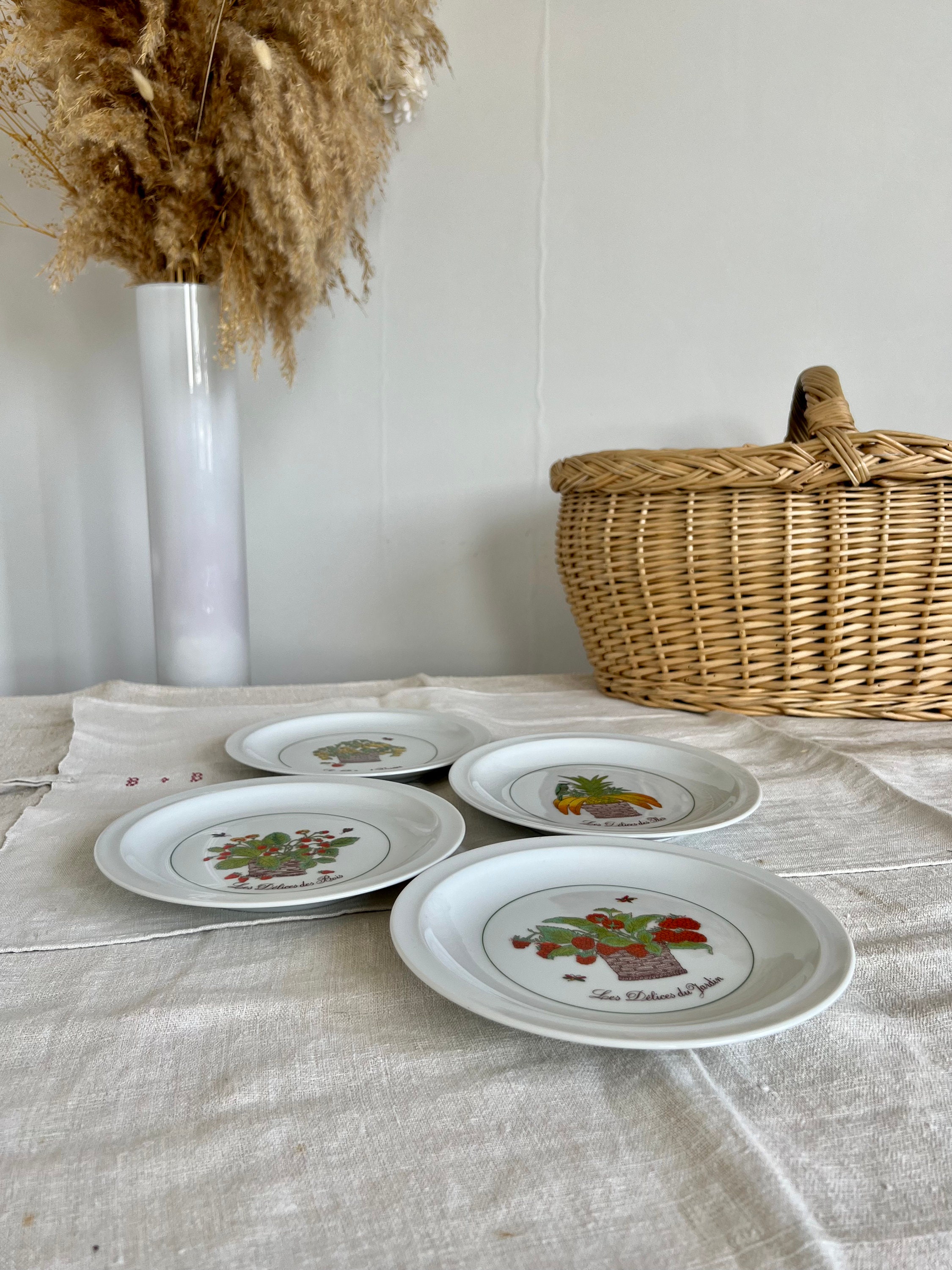 VINTAGE FRUIT PLATES, Four Antique Plates, 1990s Ceramic Plates, Fruity ...