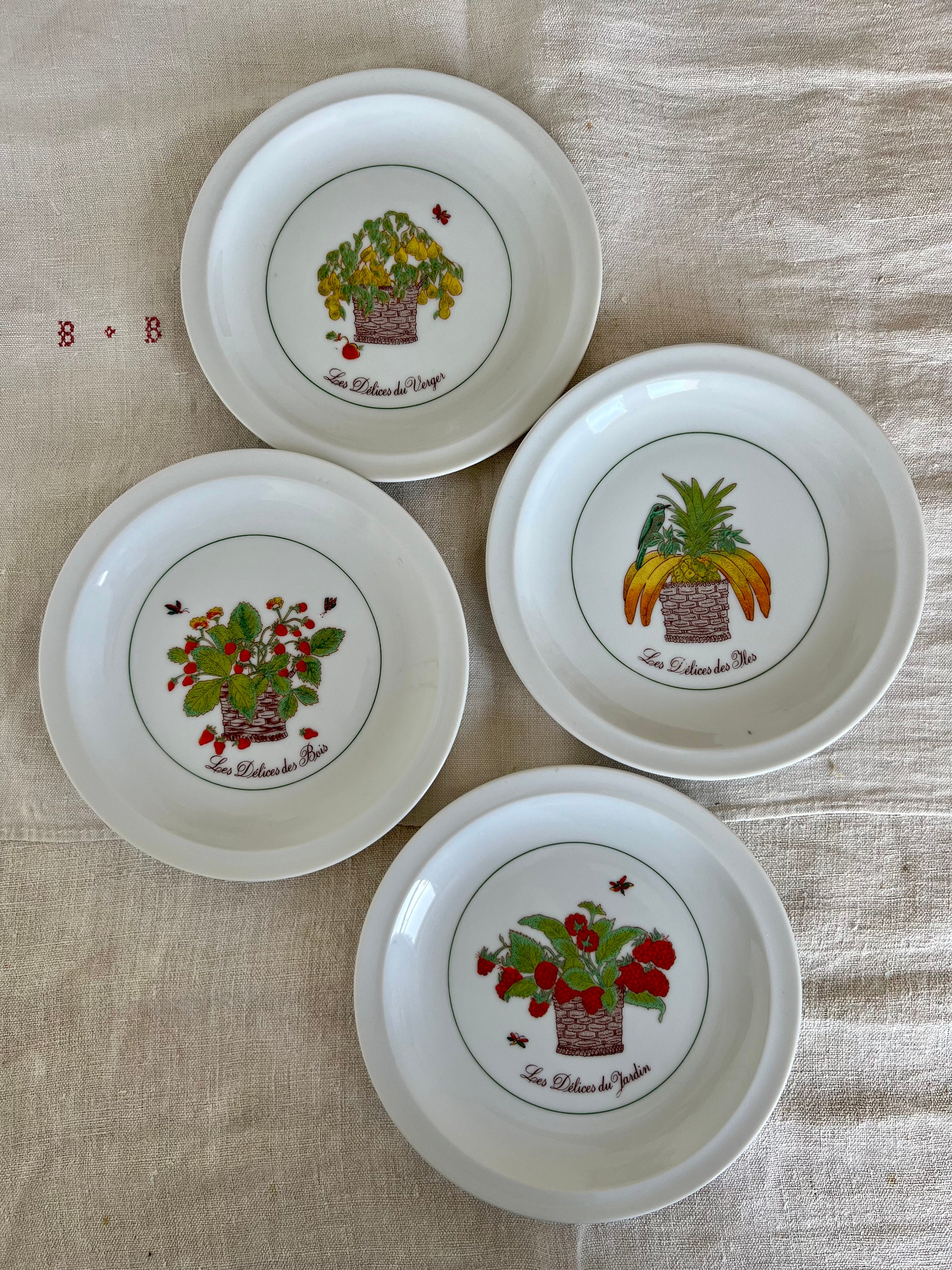 VINTAGE FRUIT PLATES, Four Antique Plates, 1990s Ceramic Plates, Fruity ...