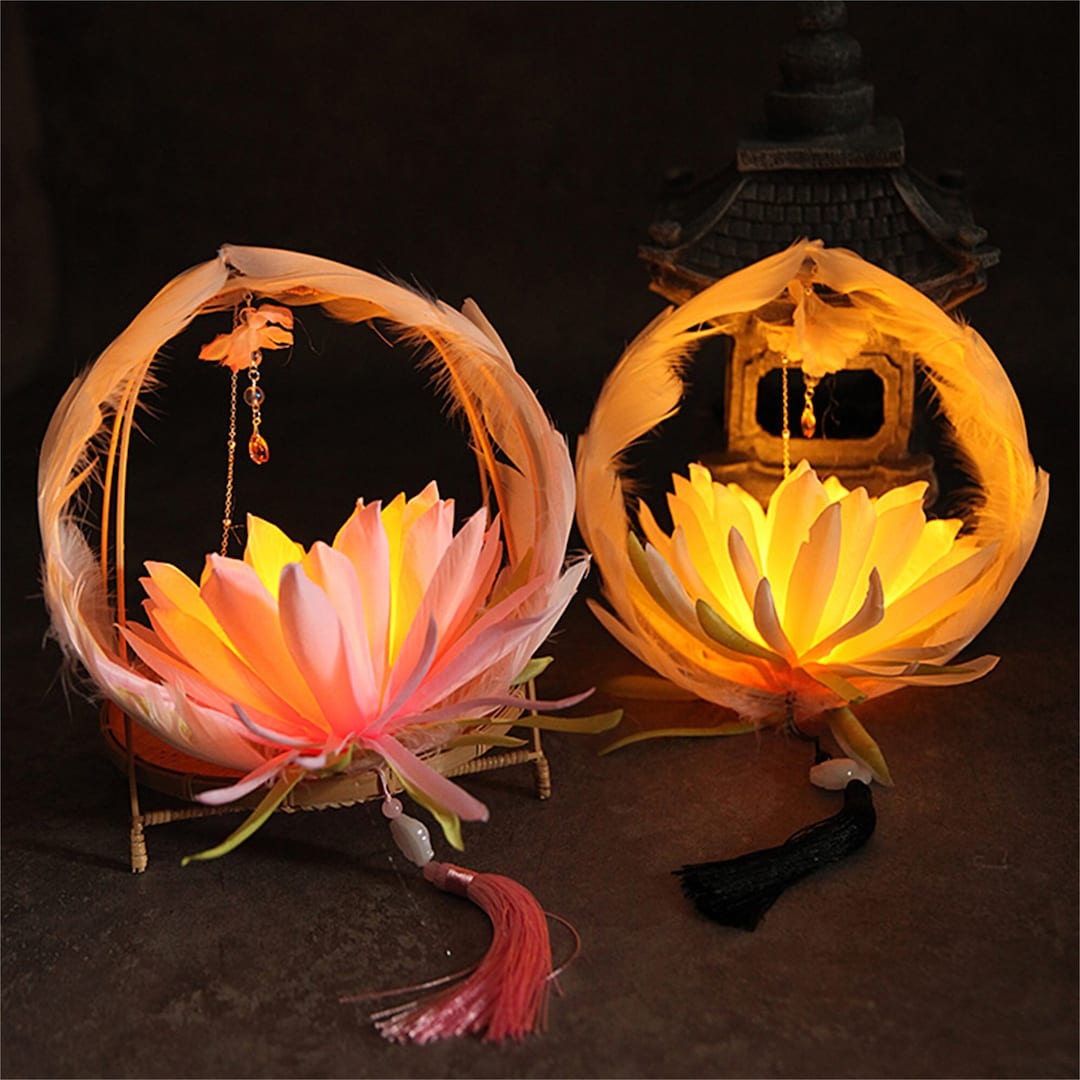 Portable Round Lantern, Feather Lotus Bamboo Lantern, Chinese Style ...