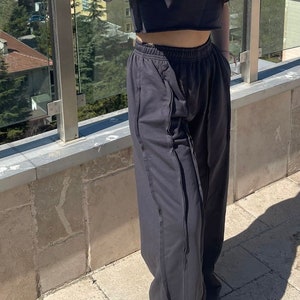 Pleated Crop Top Tracksuit Set, Comfortable Cotton Crew Neck With Torn ...