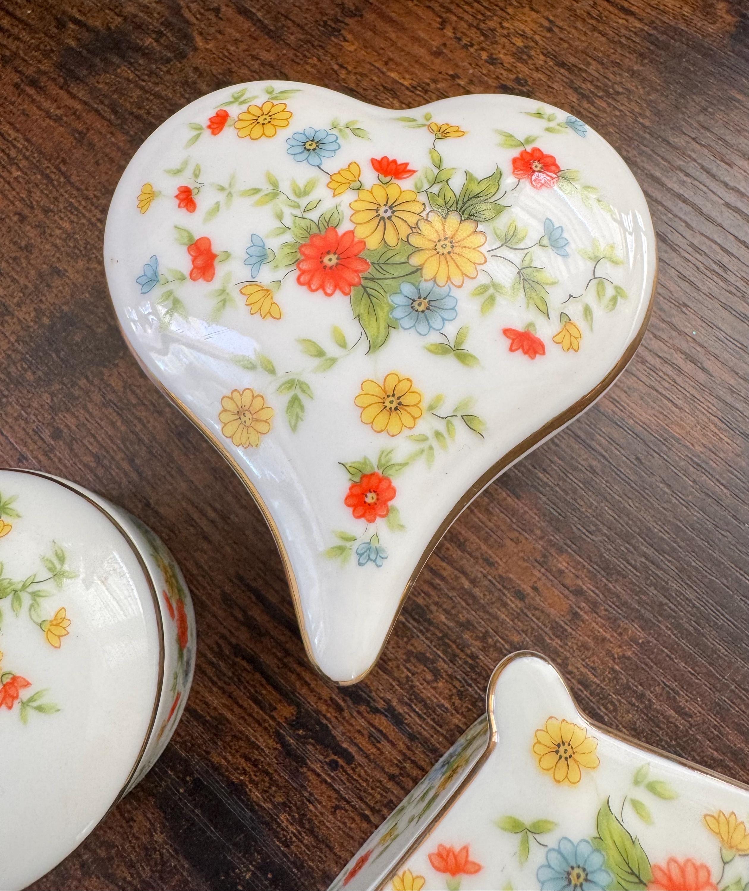 Vintage Lefton China Trinket Boxes Set Floral Hand Painted Heart Round ...