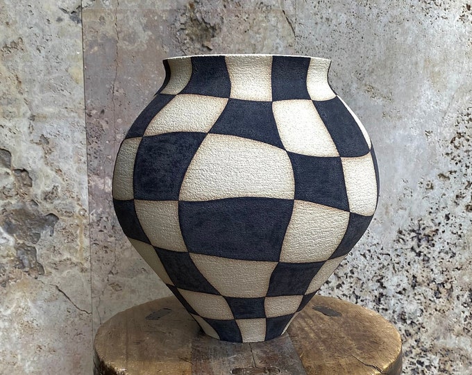 Checkered Ceramic Vase / Beige Ceramic Vase With Black Checkers - Etsy