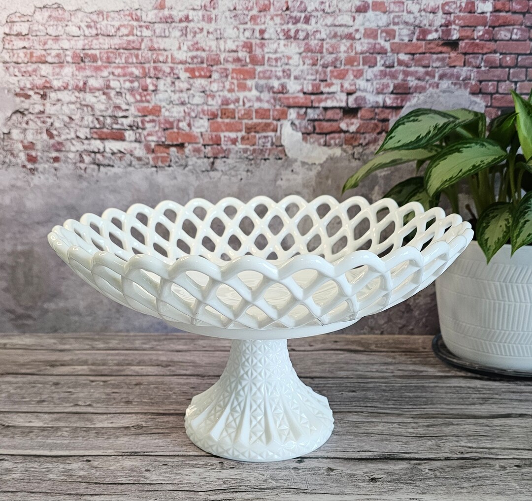 Vintage Challinor Taylor Lattice Milk Glass Pedistal Bowl - Etsy