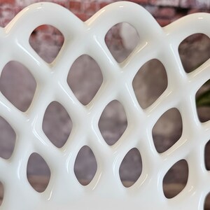 Vintage Challinor Taylor Lattice Milk Glass Pedistal Bowl - Etsy